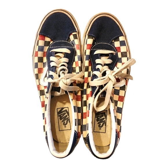 Vans | Shoes | Vintage Style Vans Skateboard Shoes With Iconic ...